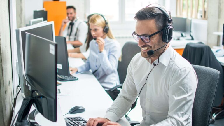 What Is a Call Center? A Detailed Guide 2024 - Call Center Tech